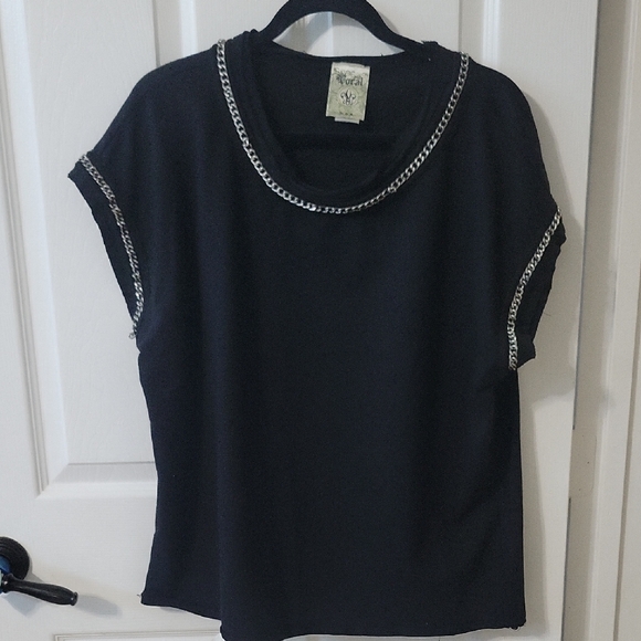 Vocal | Tops | Vocal Black Short Sleeve Top With Silver Chain Detail ...